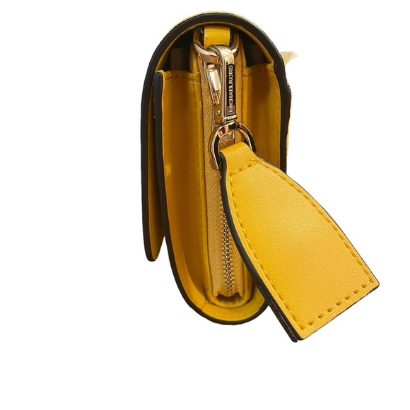 MICHAEL Michael Kors | Bags | Michael Kors Jet Set Jasmine Yellow Lg ...